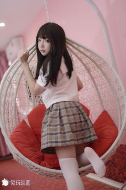 [福利COS] 微博萌妹子西尔酱 - 棉花糖白丝JK/(45P)--美图316