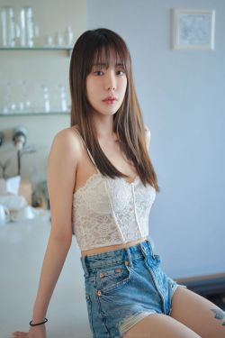 [福利COS] 尤物清水由乃 - 抹油豹纹比基尼/(57P)--美图316